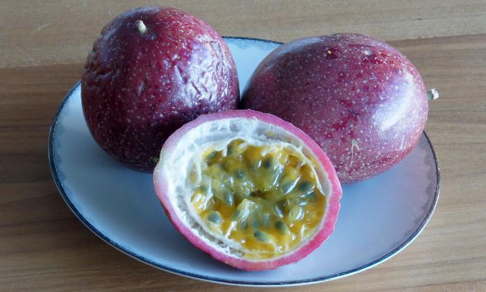 Frutto della passione, viola, crudo (biologico?) | Fondazione G+E